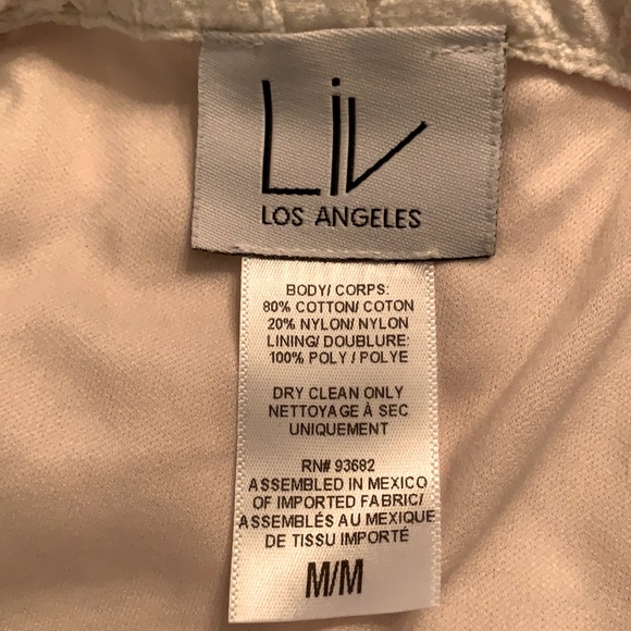 Liv Los Angeles | Tops | Liv Los Angeles White Cotton Flower Top | Poshmark